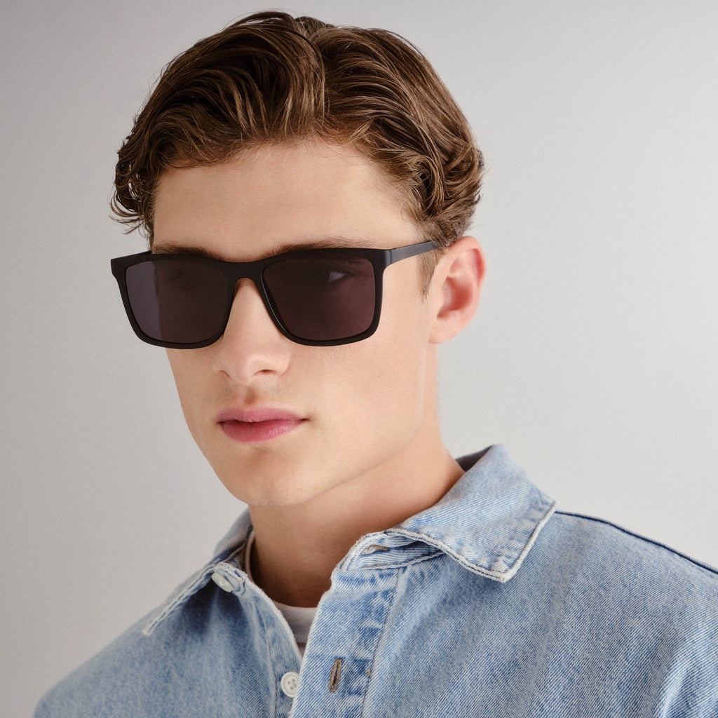 Master Tamers Matte Black Male D-Frame Sunglasses | Le Specs