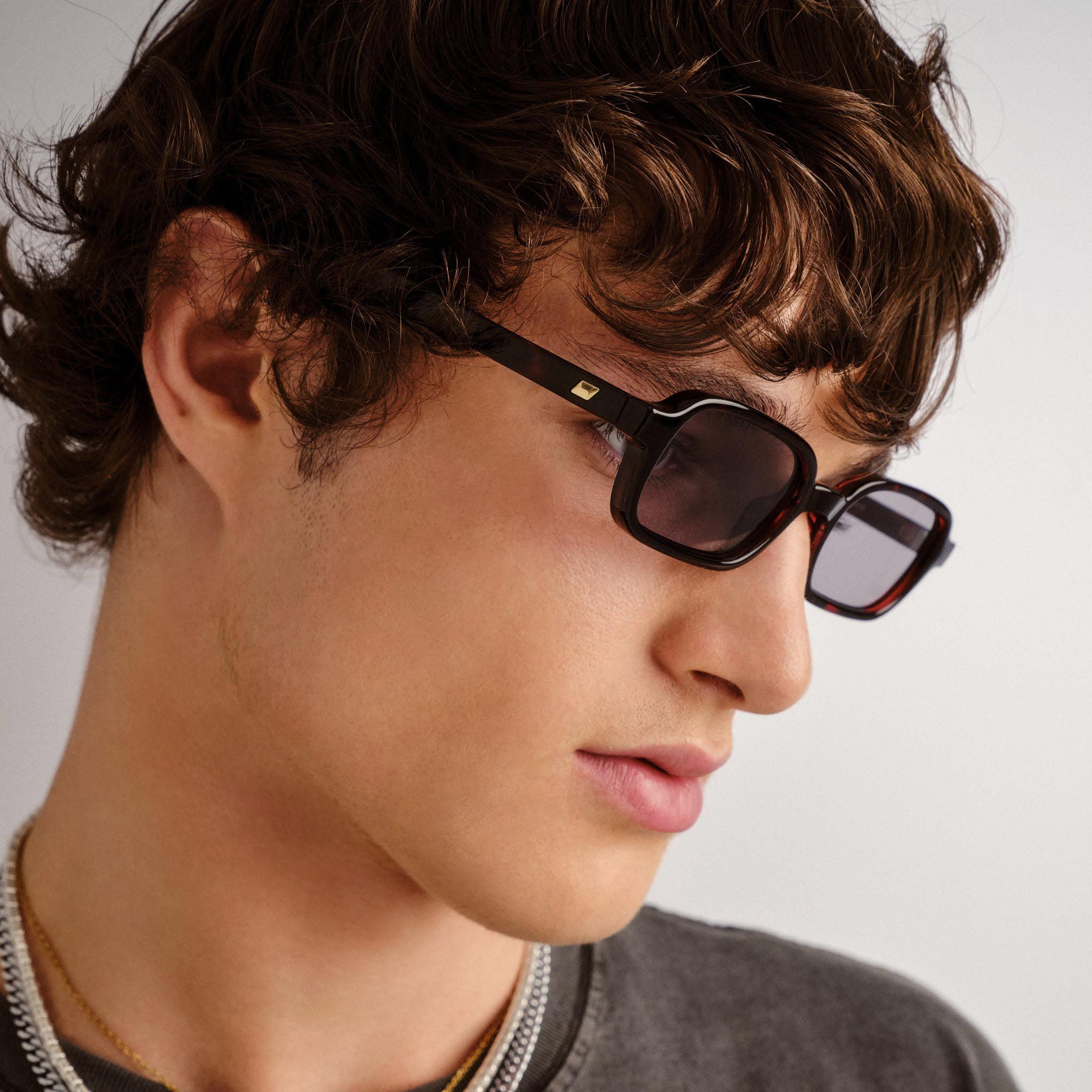Pilferer Cherry Tort Uni-Sex Rectangle Sunglasses | Le Specs
